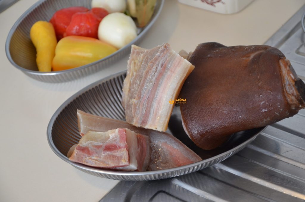 Sašina kuhinja | VIDEO - Pasta Bucatini Perciatelli Con Spinaci ...