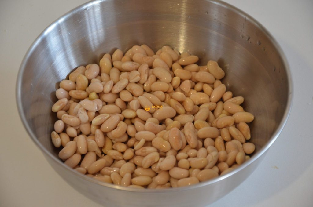 Sašina kuhinja | VIDEO - Beans and Potatoes Recipe Grah i Krumpiri ...