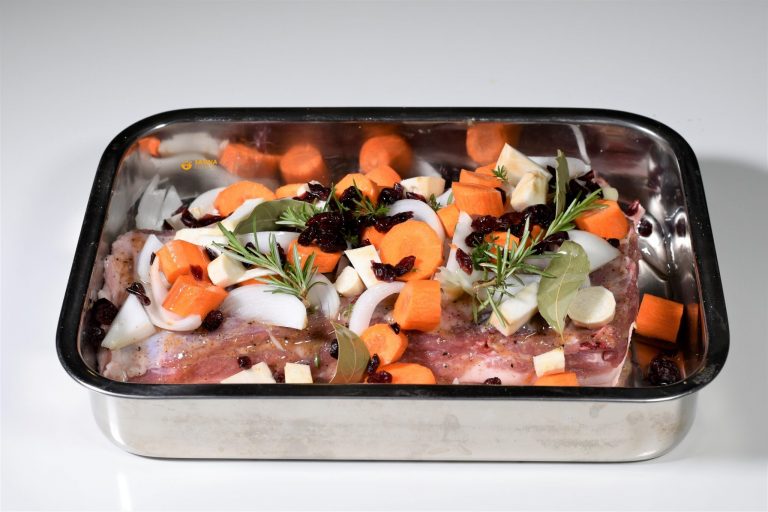 Sašina kuhinja | Carsko meso u komadu iz pećnice i marinada | Sašina ...