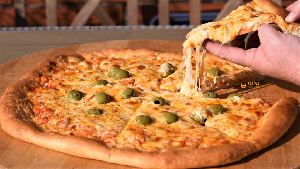 Sašina kuhinja | Jumbo Pizza sa 4 vrste sira i kozicama | Sašina kuhinja