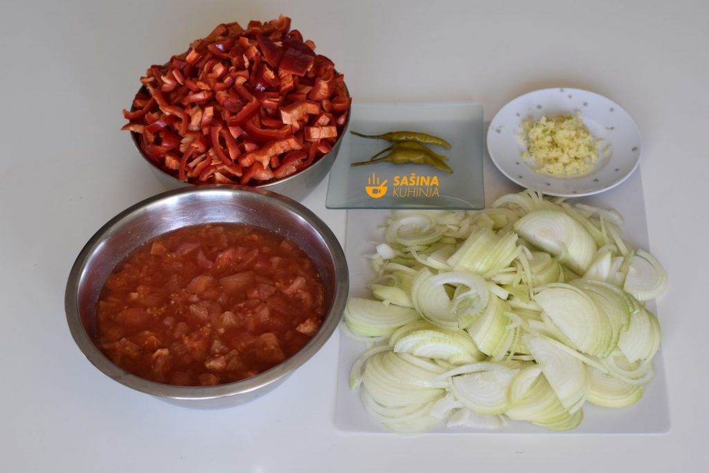 Sašina kuhinja | Zimnica grah salata recept | Sašina kuhinja