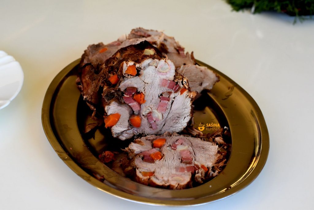 Sašina kuhinja | Svinjska plećka ili lopatica a la pašticada recept ...