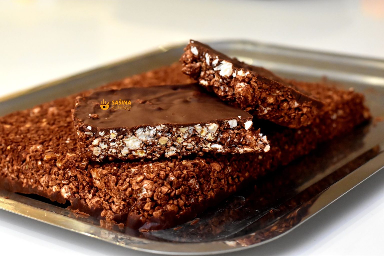 Sašina kuhinja | Čokolada s kokicama lažna čokolada s rižom | Sašina ...